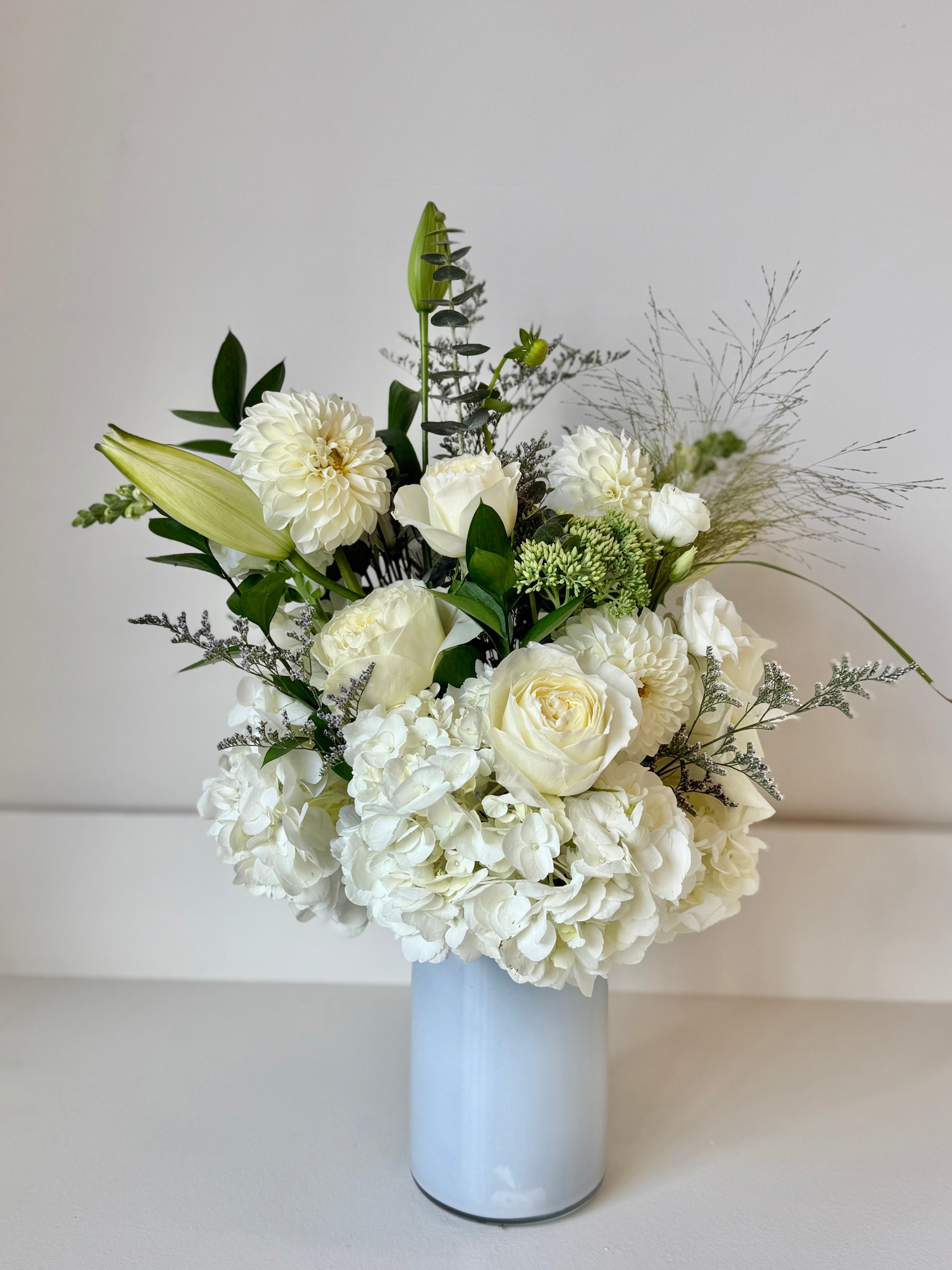 Lush & Light – Yorkdale Flowers